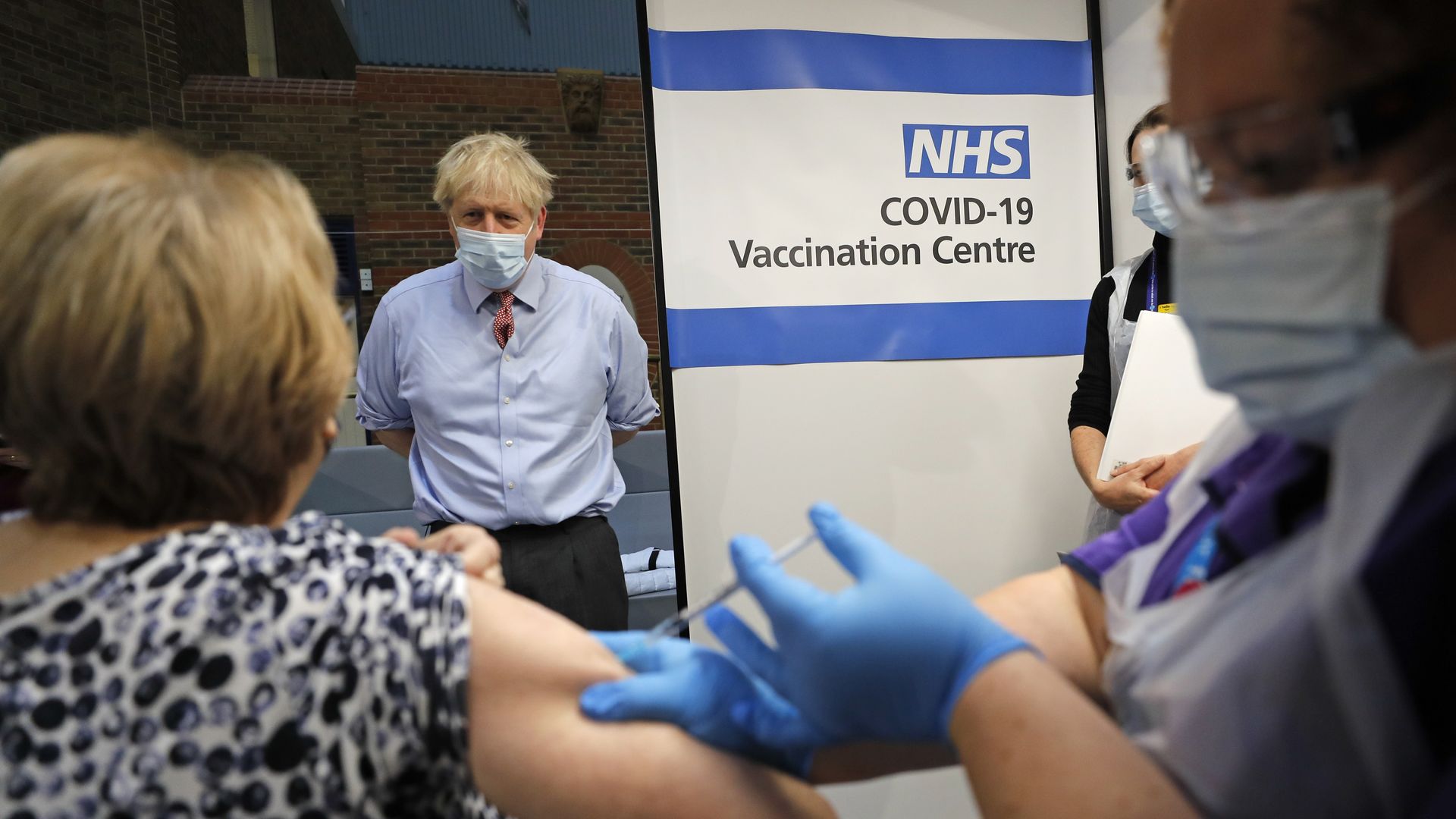 U.K. says it vaccinated more than 130,000 people in first week of program