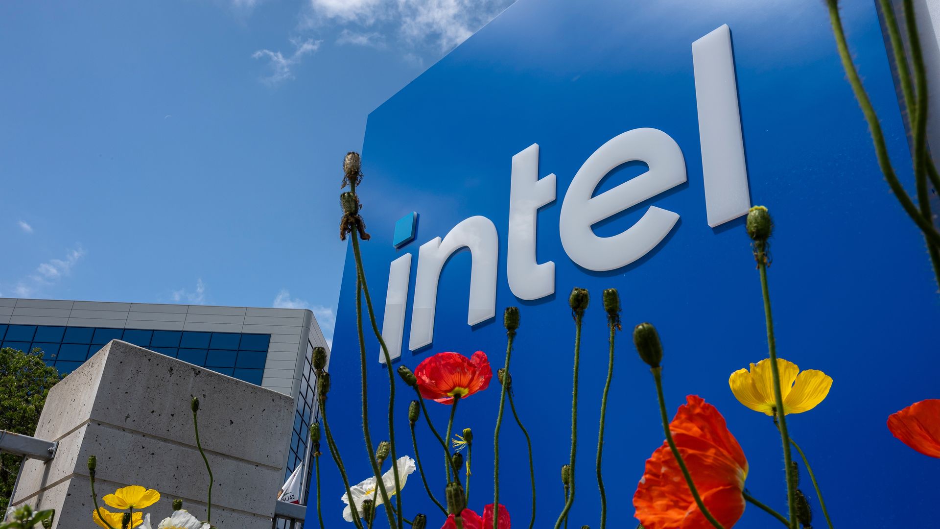 Trump: Intel agreed to sell 10% stake to U.S. government