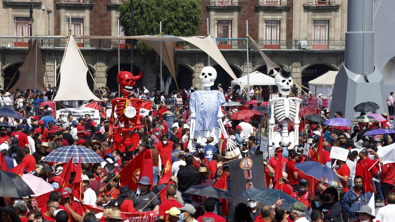 Mexico, where many work 6 days a week, considers the 40-hour workweek