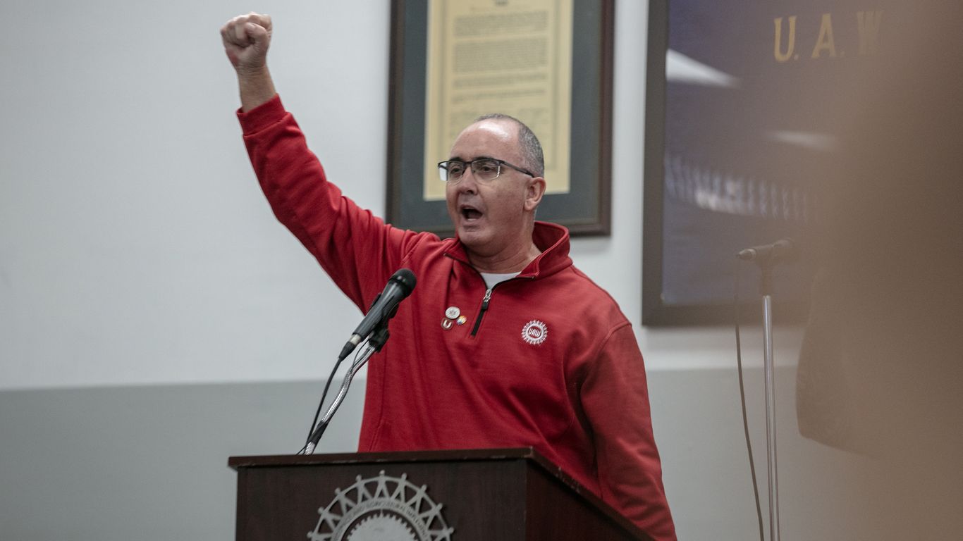 UAW President touts contract wins as turning point in labor movement
