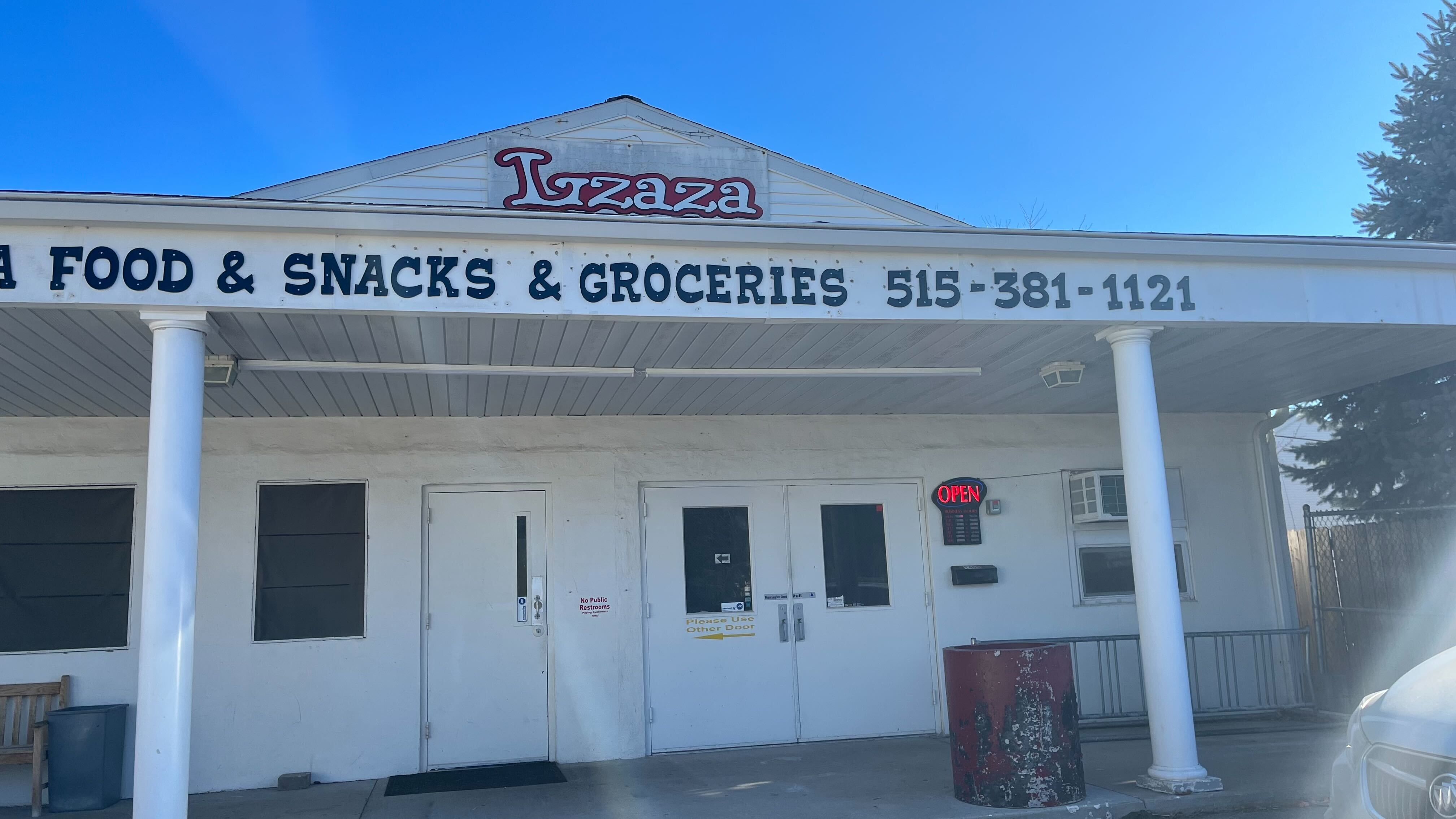 Lzaza reopens in Drake neighborhood - Axios Des Moines