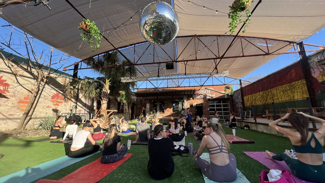 Movin' and groovin' at The Music Yard - Axios Charlotte