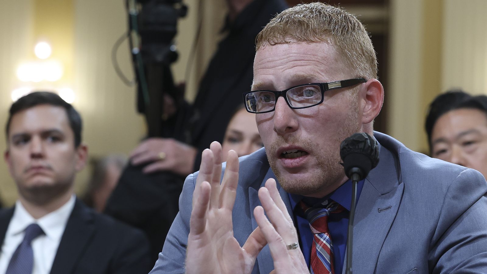 Stephen Ayres testifies about sway trump had over mob