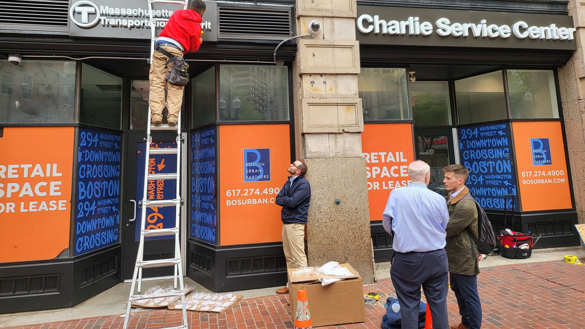 🚆 A new place in downtown Boston to get your MBTA Charlie Card - Axios ...