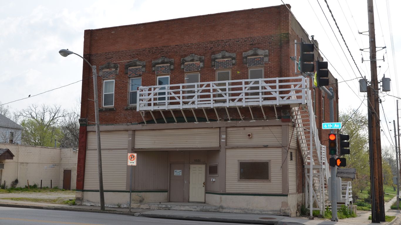 Review board to consider plan to save North Des Moines City Hall ...