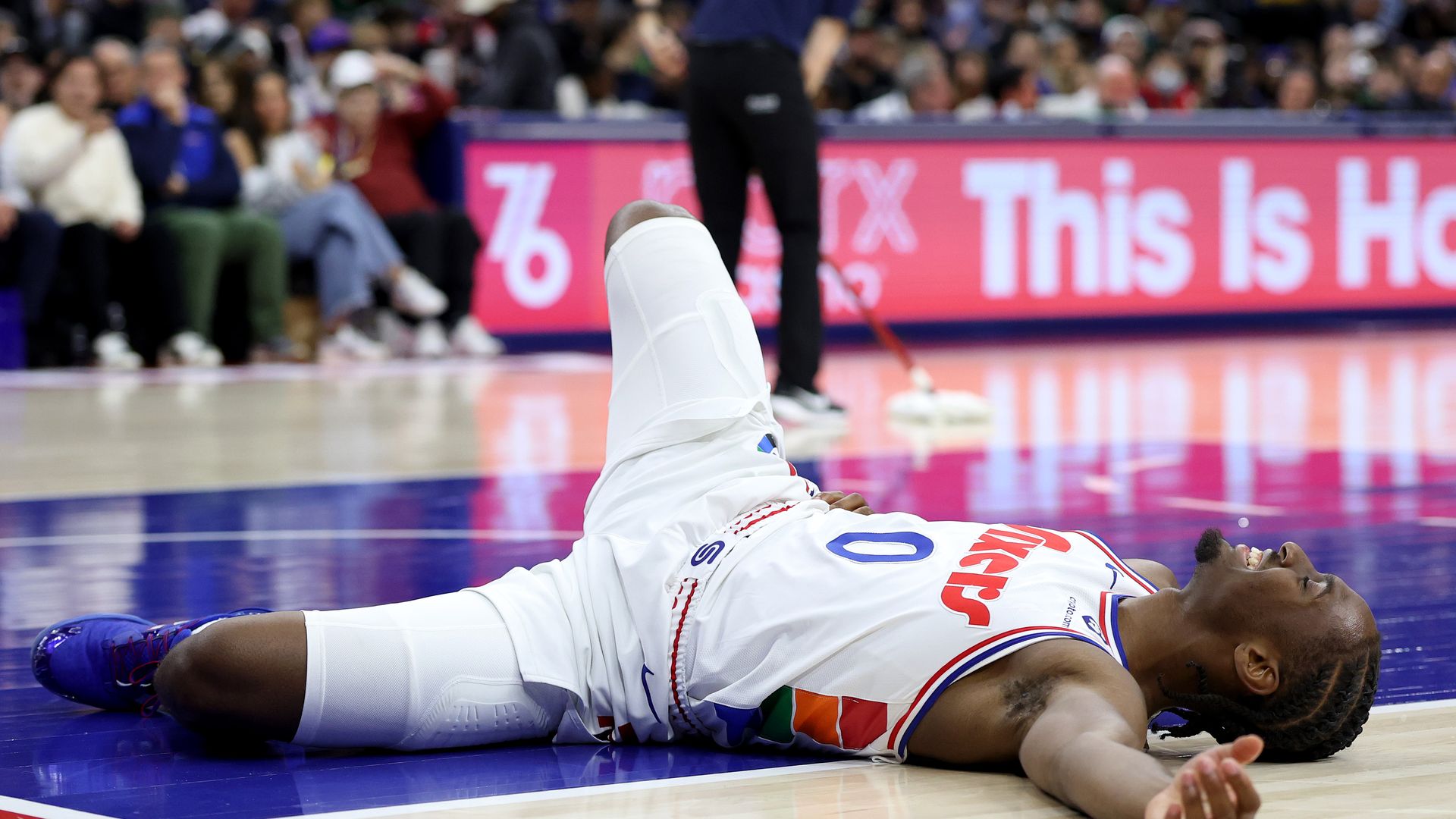 Tyrese Maxey goes viral over livestreamed struggle with can opener - Axios Philadelphia