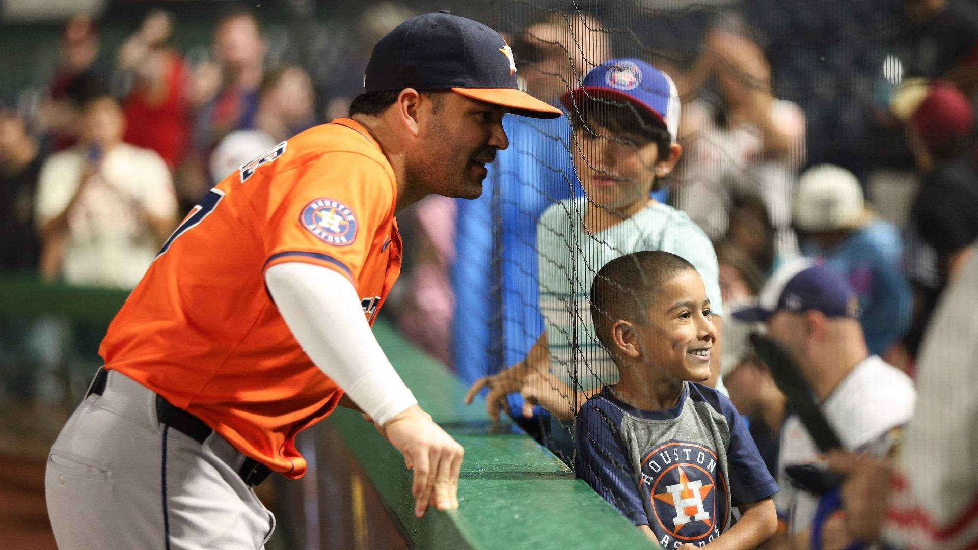 How to attend a Houston Astros away game - Axios Houston