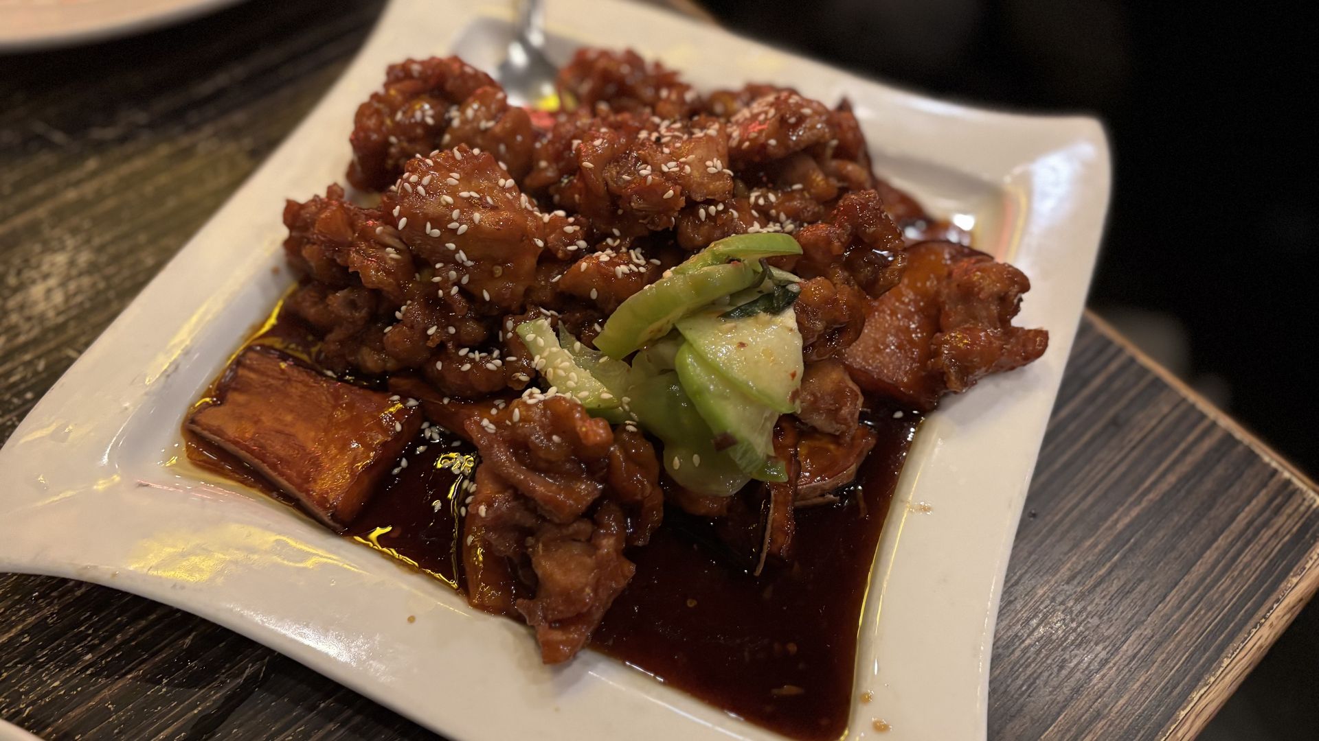 Best thing I ate this week: Sesame chicken at House of Nanking - Axios ...