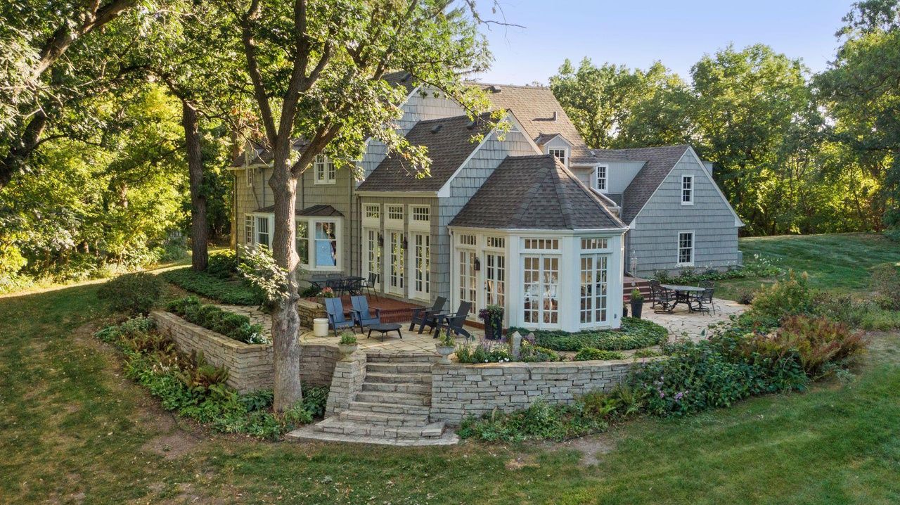 Waterfront estate on Sunfish Lake asks $2.35M - Axios Twin Cities