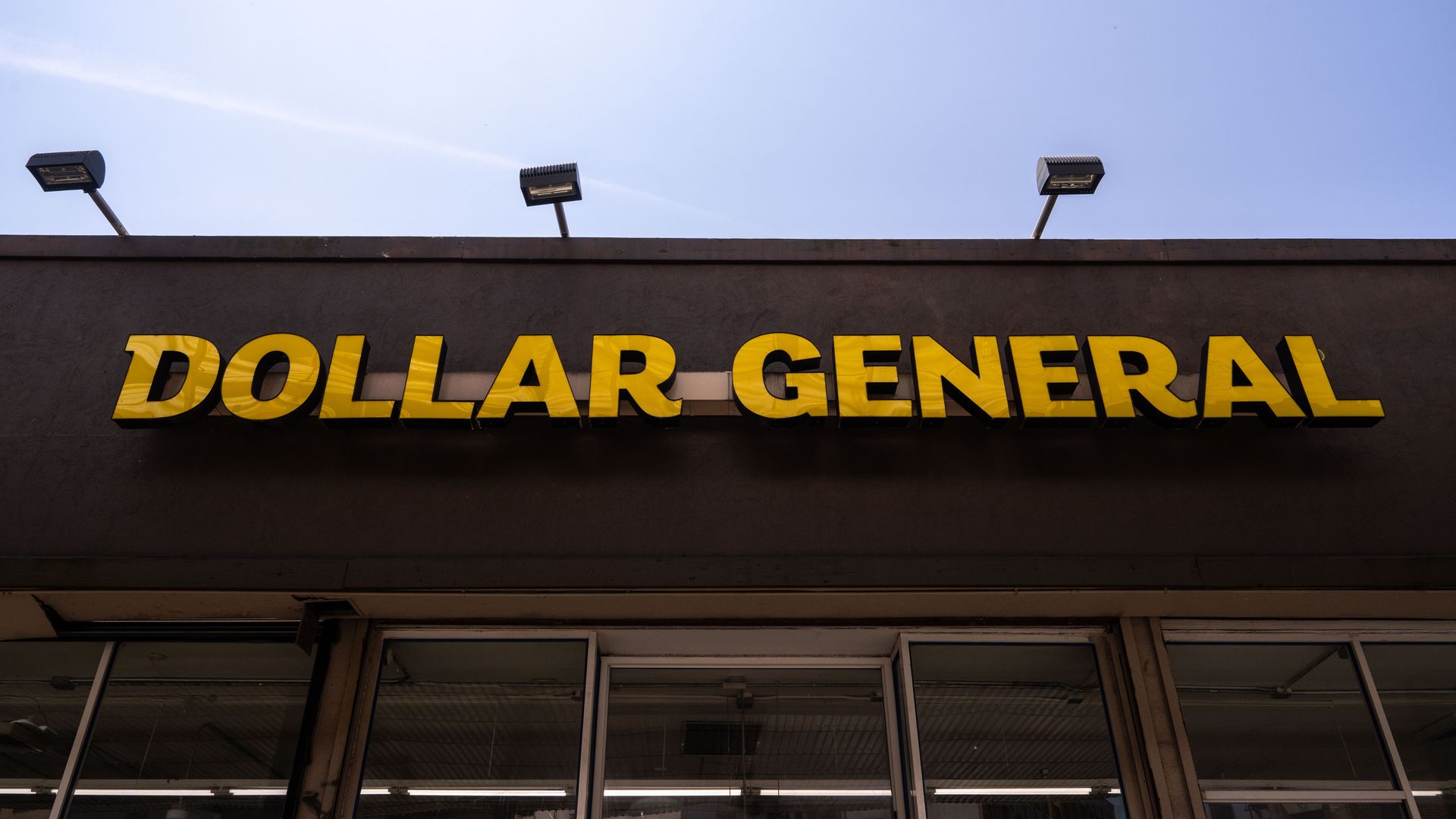 More wealthy consumers are shopping at Dollar General