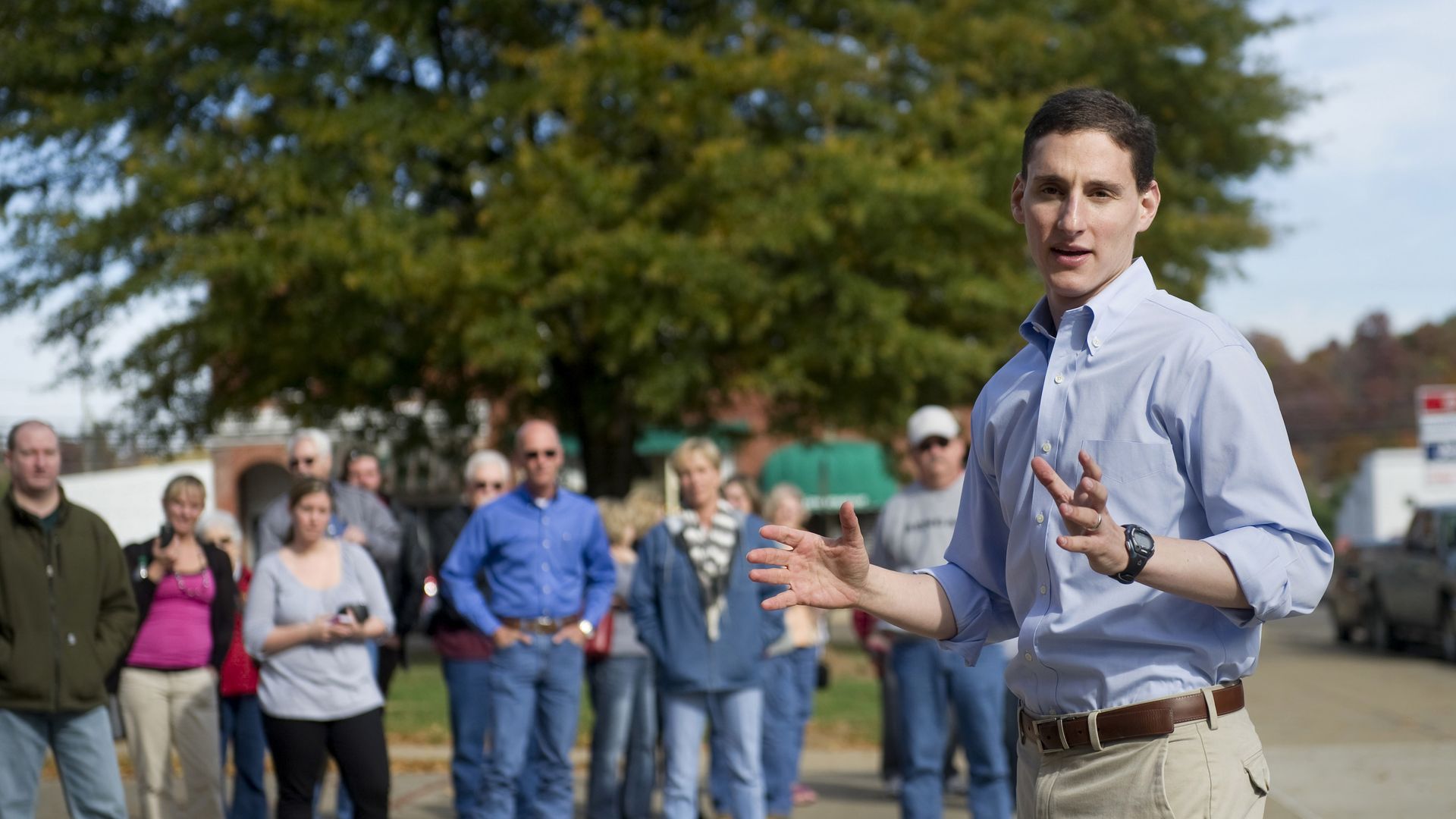 Ohio Senate candidate Josh Mandel escorted out of RNC retreat