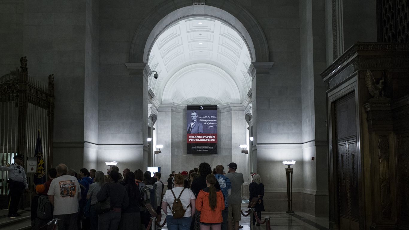 Photos: Juneteenth marked across U.S. — thousands view Emancipation ...
