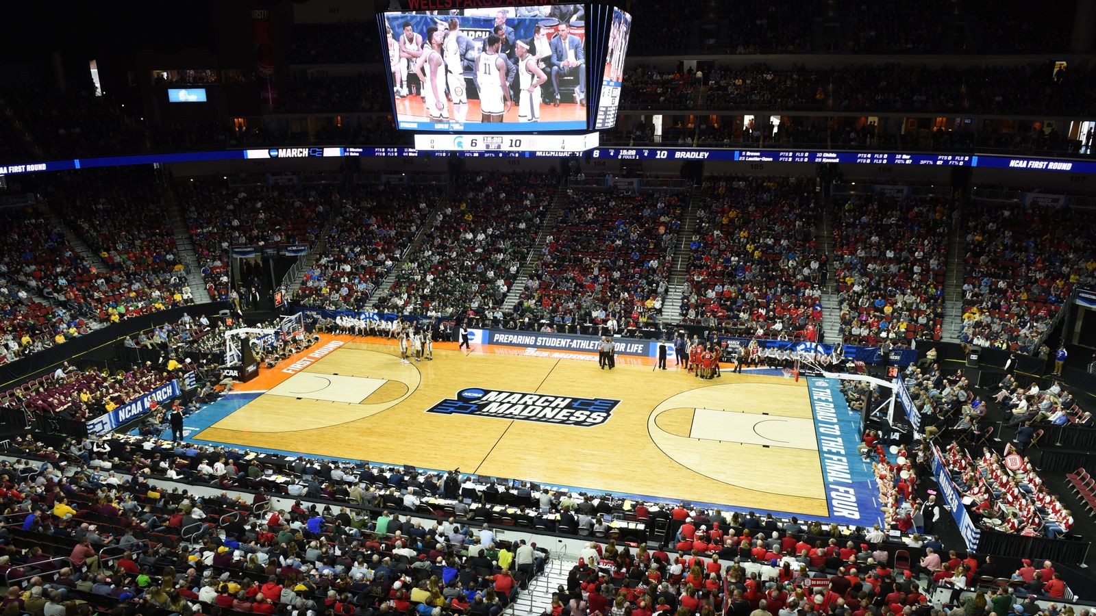 Des Moines Wells Fargo Arena Has Gun Rights Dilemma Brewing Axios