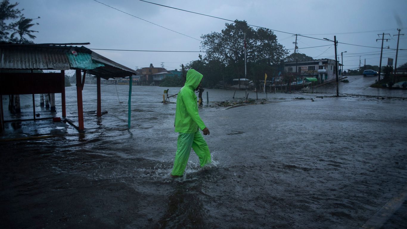 Hurricane Grace makes landfall in Mexico before weakening, at least 8 ...