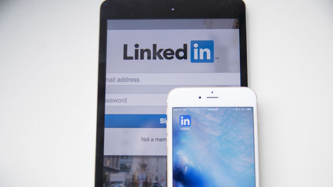 LinkedIn expects media biz to bring in $2 billion in 2018