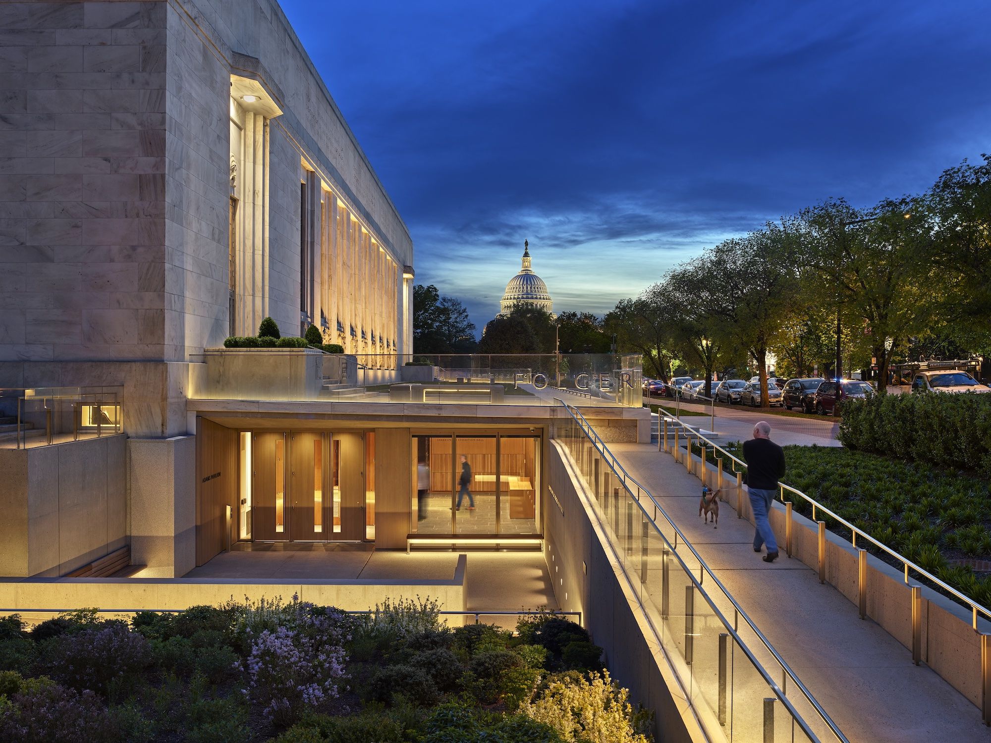 Folger Shakespeare Library reopens in DC with new gardens, exhibits ...