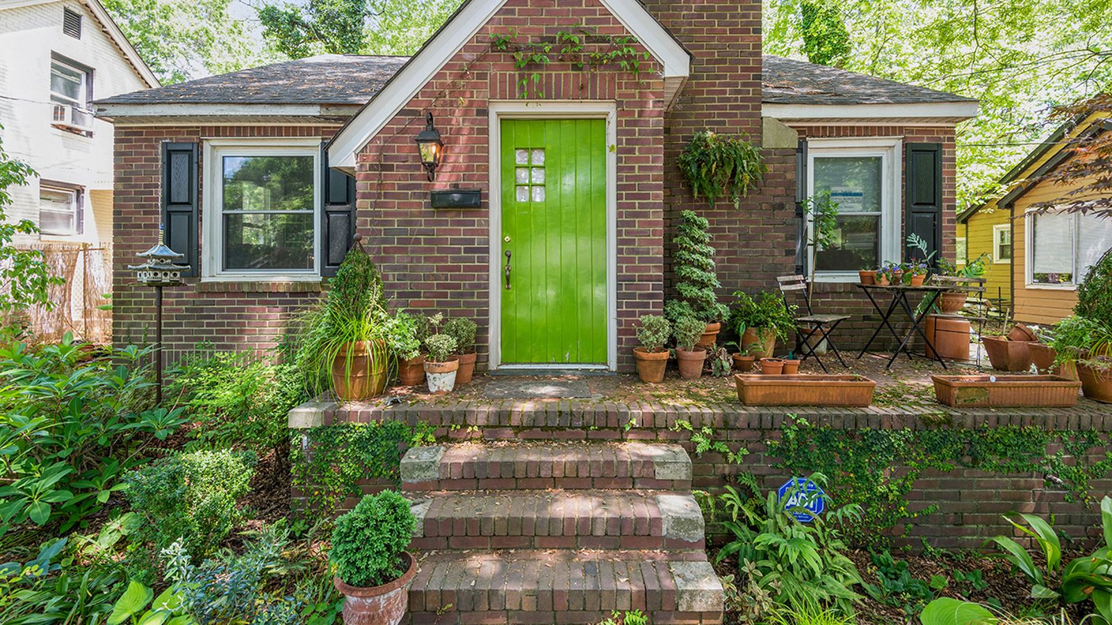 900-square-foot west Charlotte home without kitchen listed at $250K ...