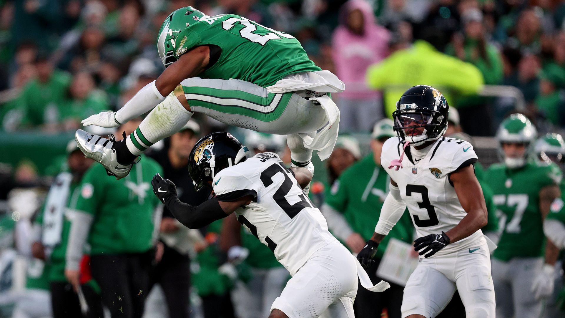 Saquon Barkley makes Madden NFL 26 cover - Axios Philadelphia