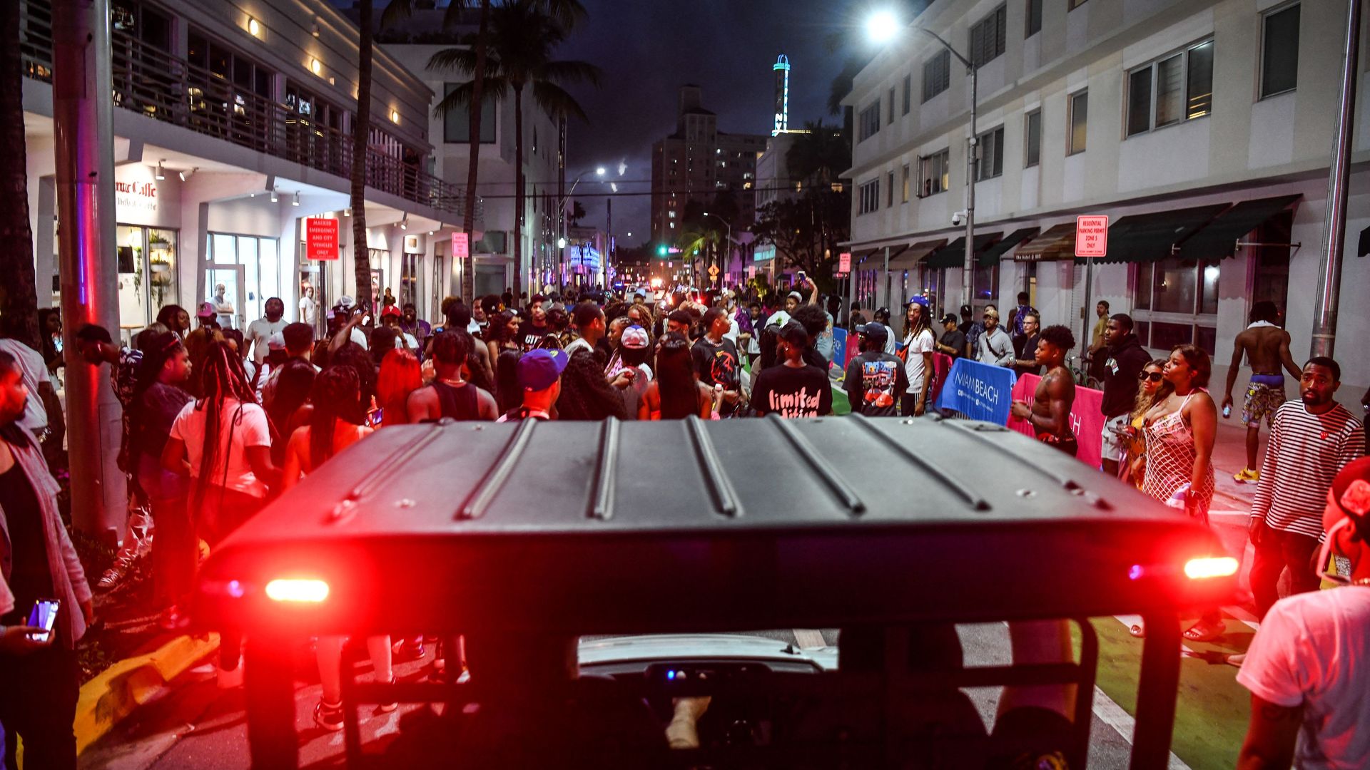 Miami Beach leaders vote for spring break curfew - Axios Miami