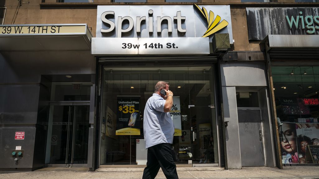 Boost Mobile founder wants to buy back company from Sprint