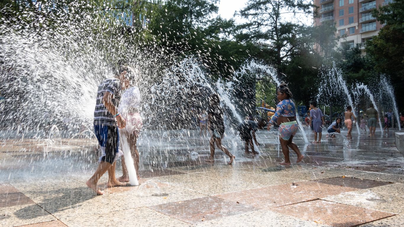Texas heat wave breaks records in third week: Storms hit southern U.S.