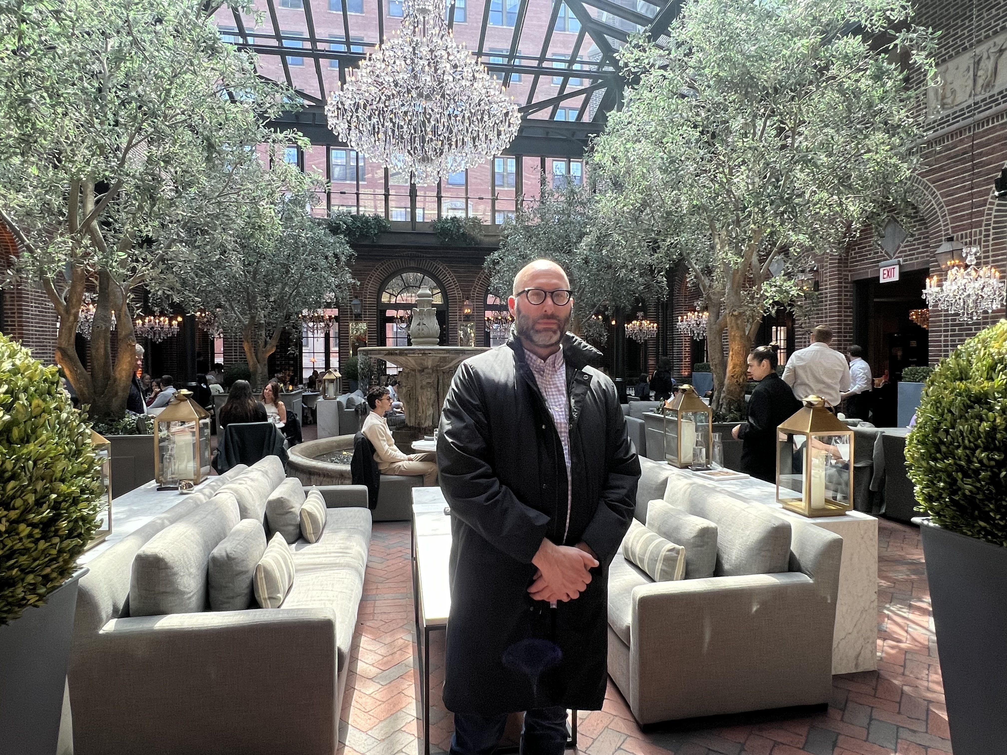 Where in the world is ... Justin? - Axios Chicago