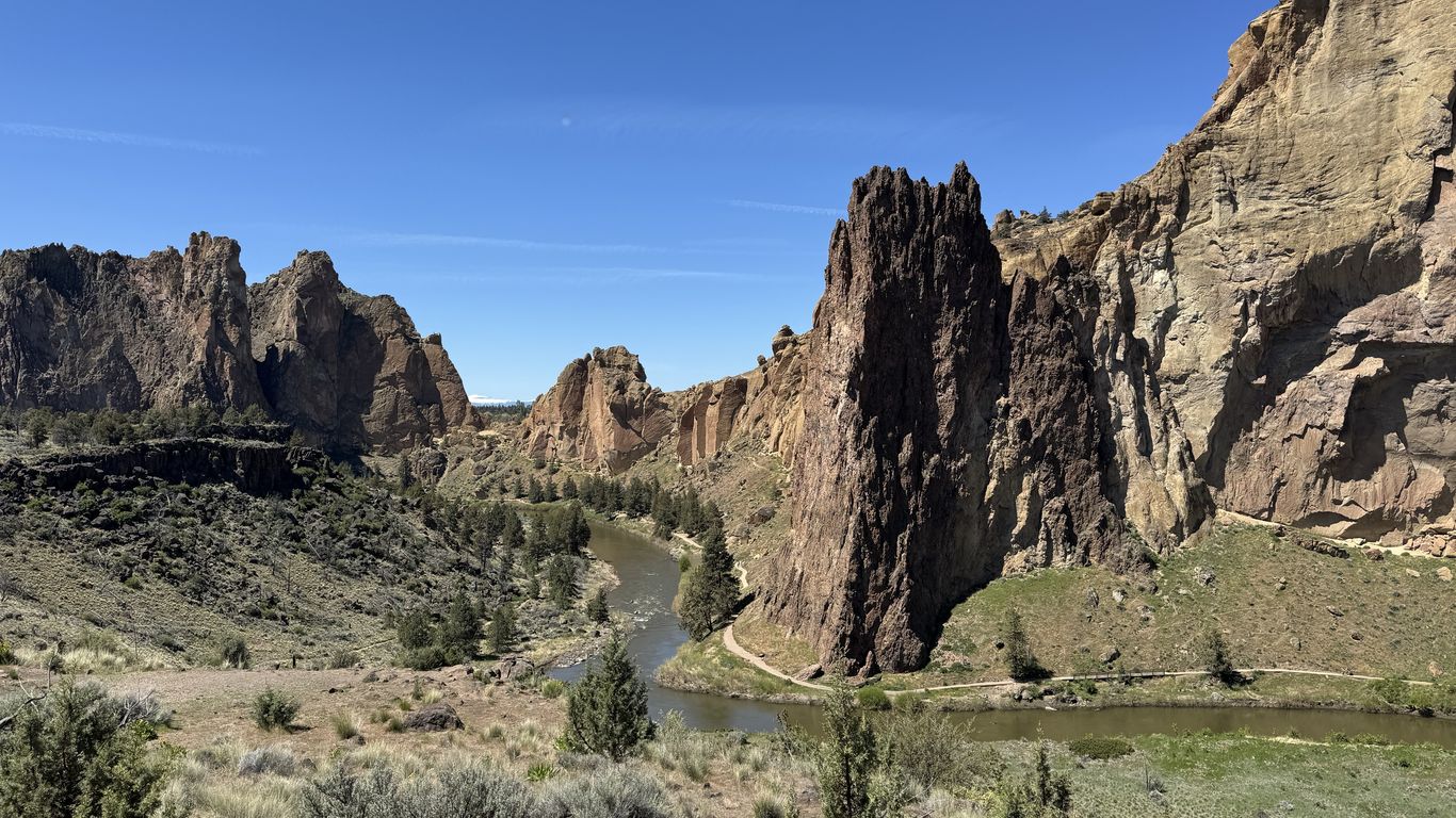 Hiking and climbing at central Oregon's Smith Rock State Park - Axios ...
