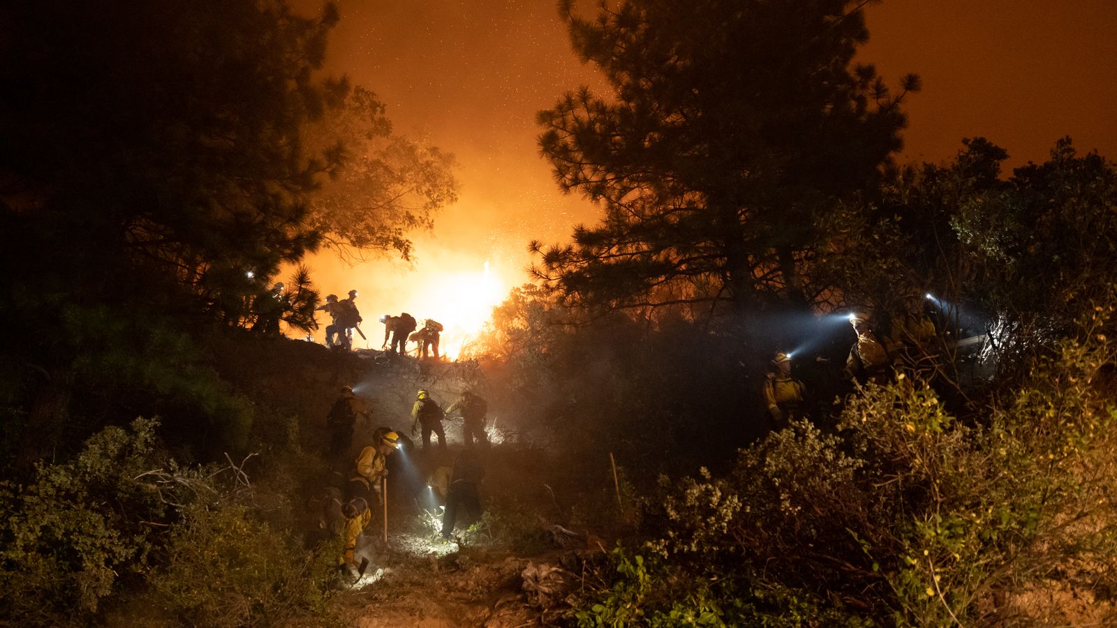 Record heat in U.S. West causes "critical" fire conditions as wildfires ...