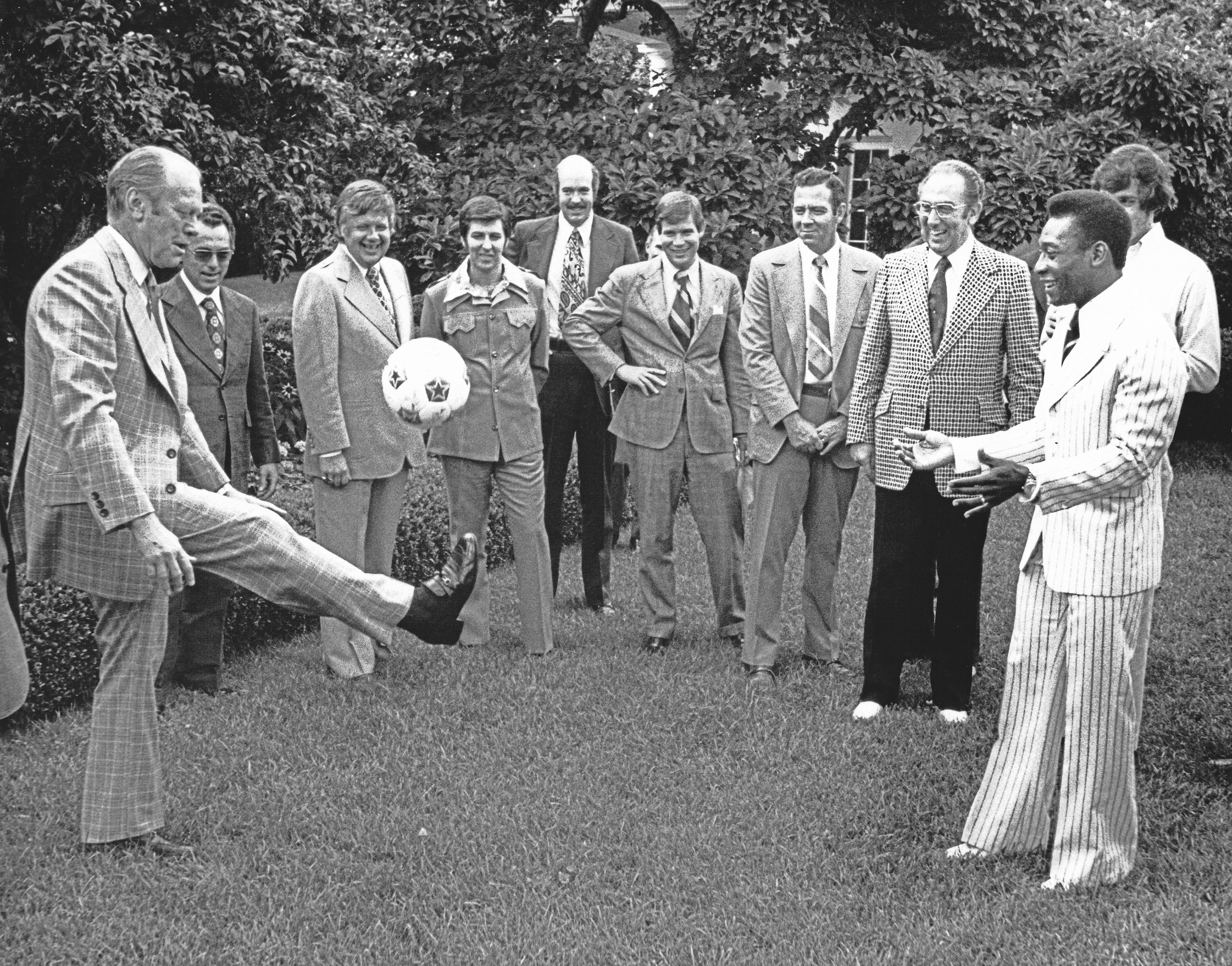 Trump White House Rose Garden is now paved - Axios Washington D.C.