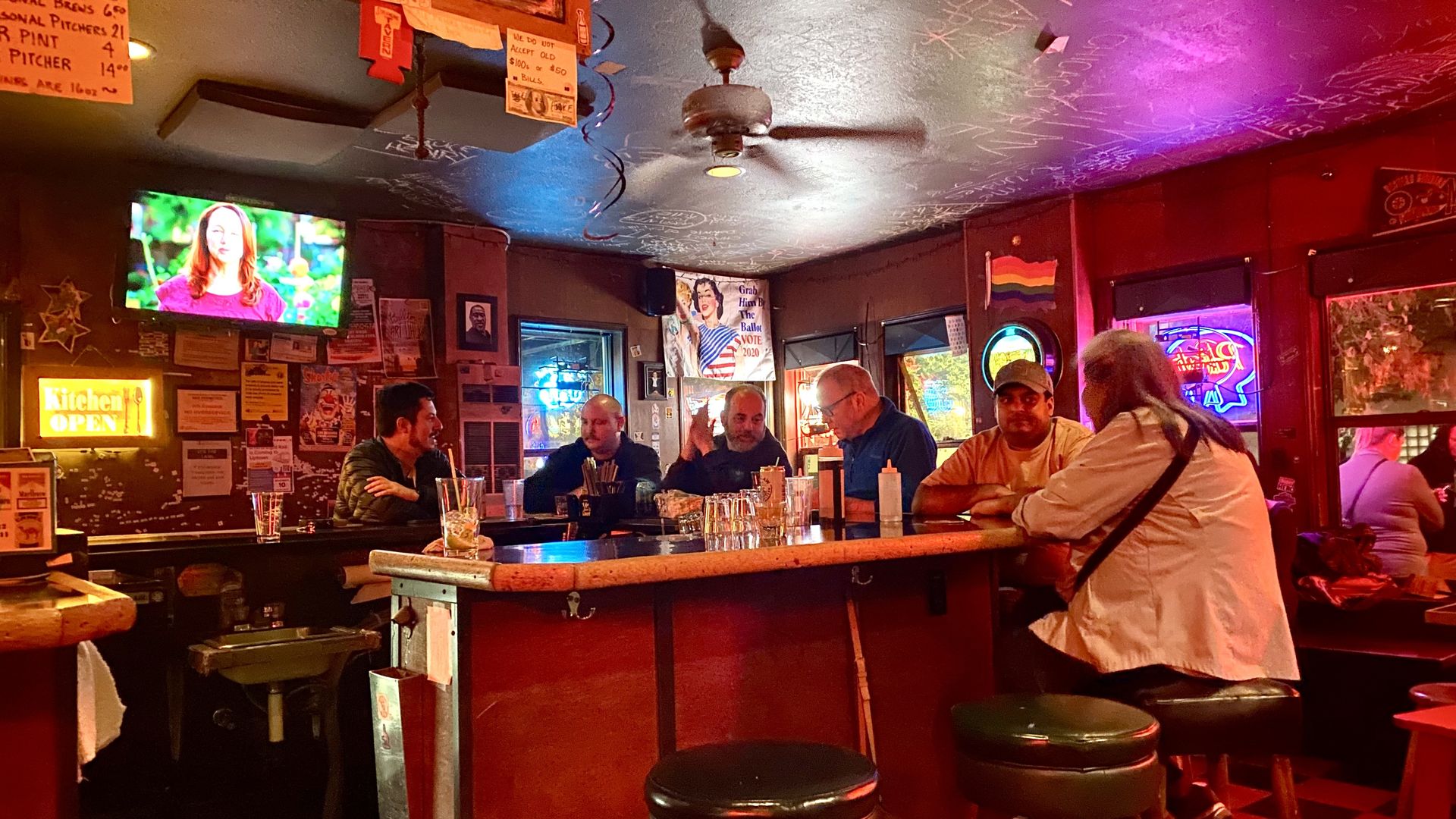Streamline Tavern is the perfect Seattle dive bar that almost ...