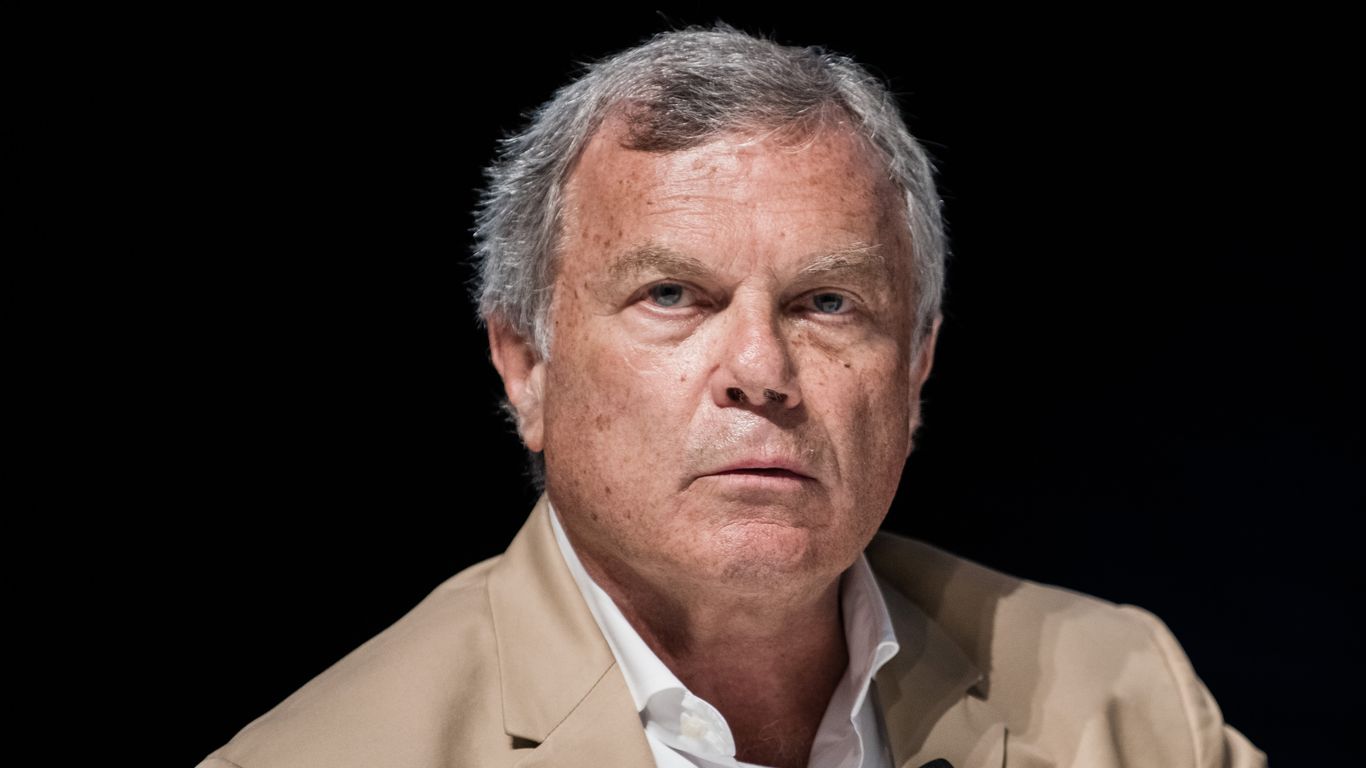 Sir Martin Sorrell steps down as WPP CEO