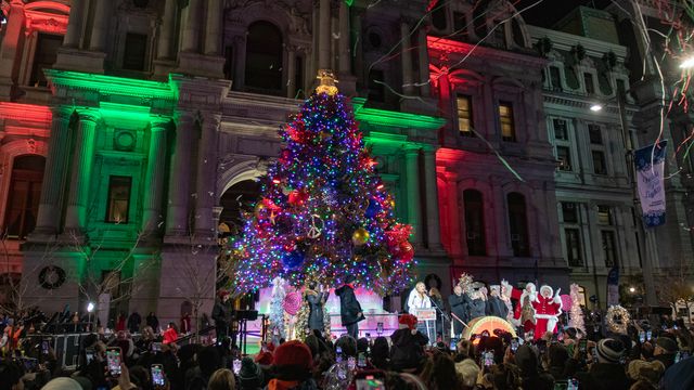 How Philadelphia's holiday tree gets to City Hall - Axios Philadelphia