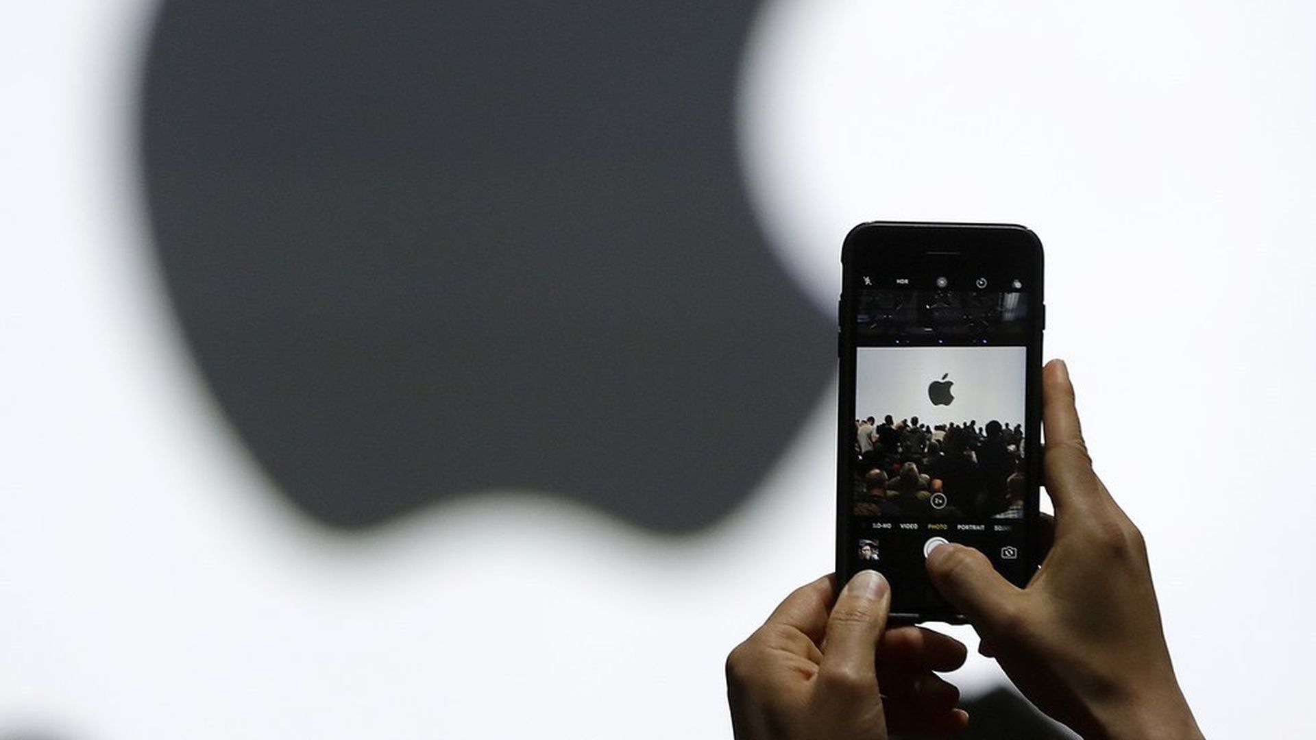 Apple reportedly bought a VR headset maker