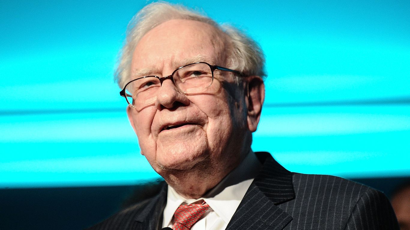 Buffett calls American progress "discouraging," but isn't betting ...