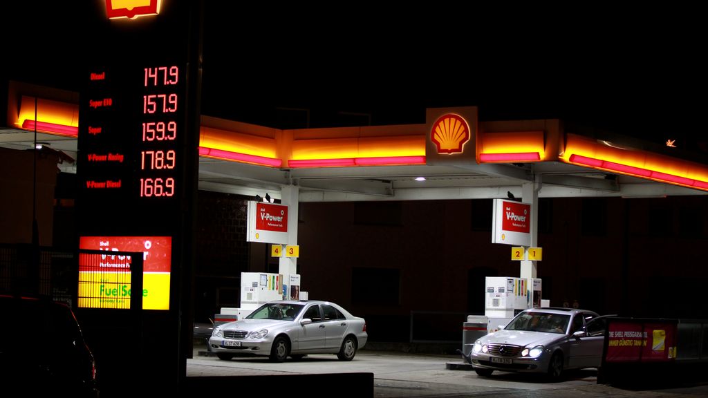 Shell boosts renewables push in U.S. and Asia