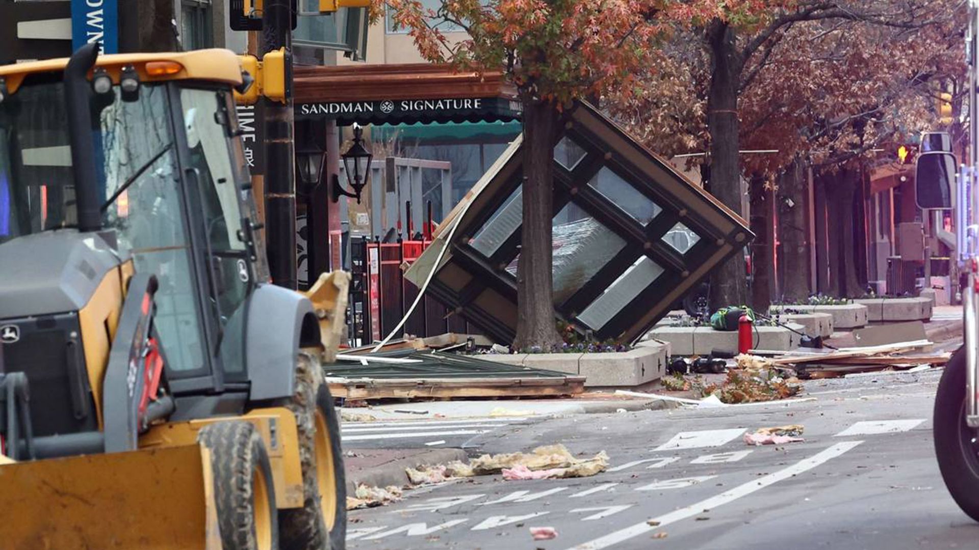 Downtown Fort Worth hotel explosion linked to gas leak, police say ...