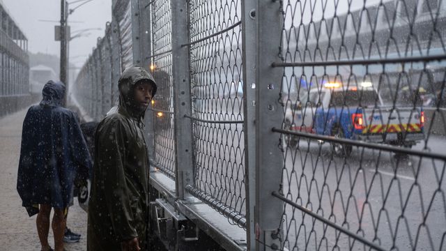 Heavy rains flood Chicago: 110 million under extreme weather alerts