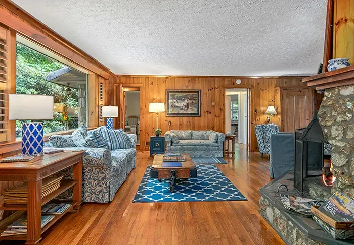 See inside: Billy Graham’s house in Montreat listed for $599K - Axios ...