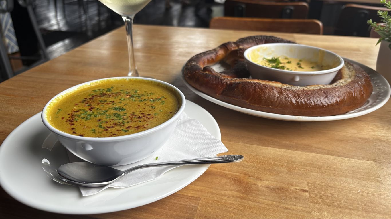 Garfield Park's Parkside Public House restaurant is a southside gem - Axios Indianapolis