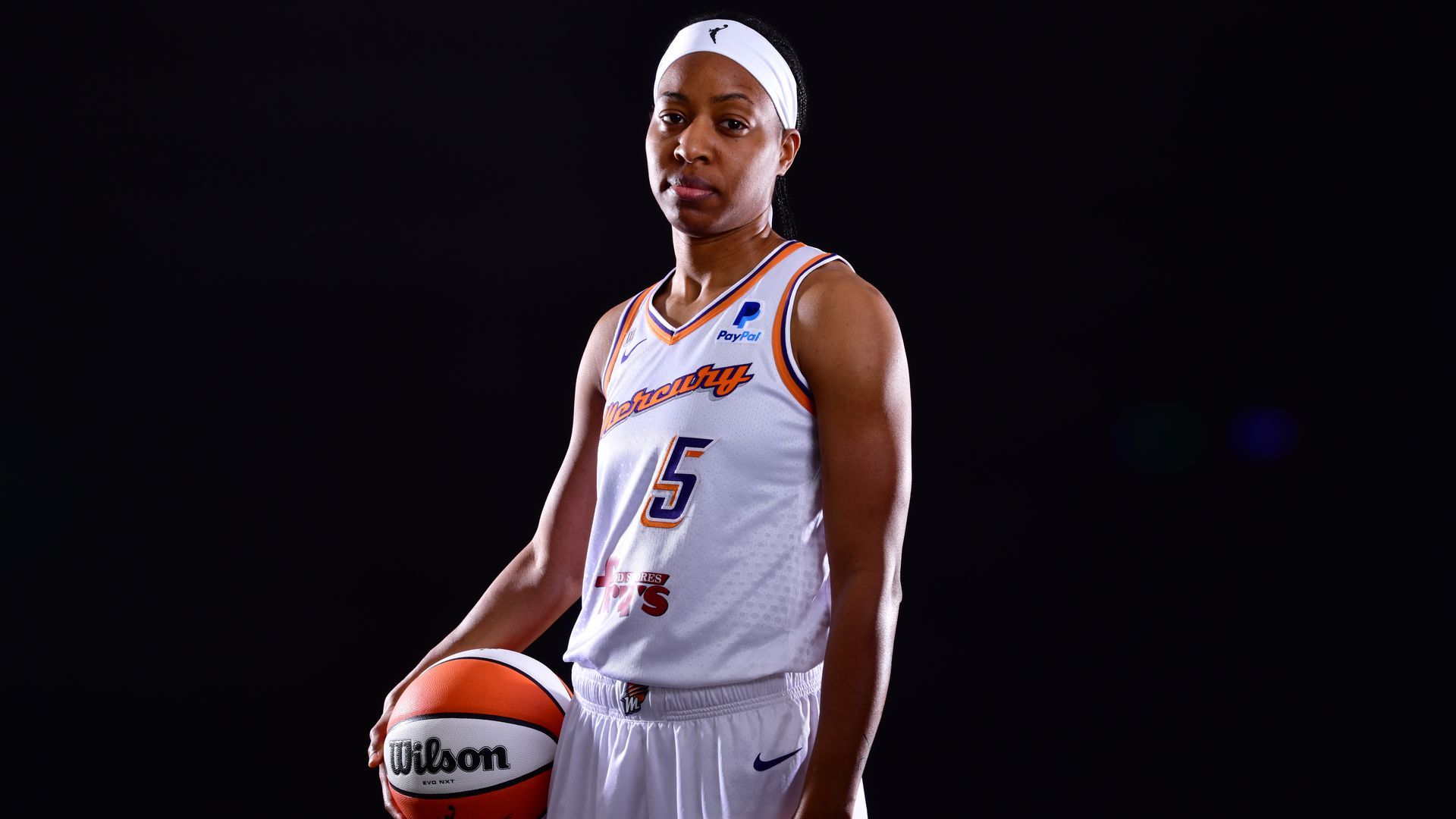 The Shey Peddy story: How the Phoenix Mercury guard overcame the odds