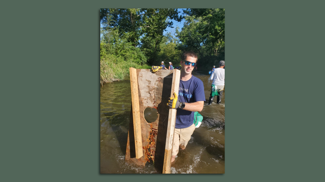 More than 62,000 pounds of trash removed from Iowa rivers - Axios Des ...