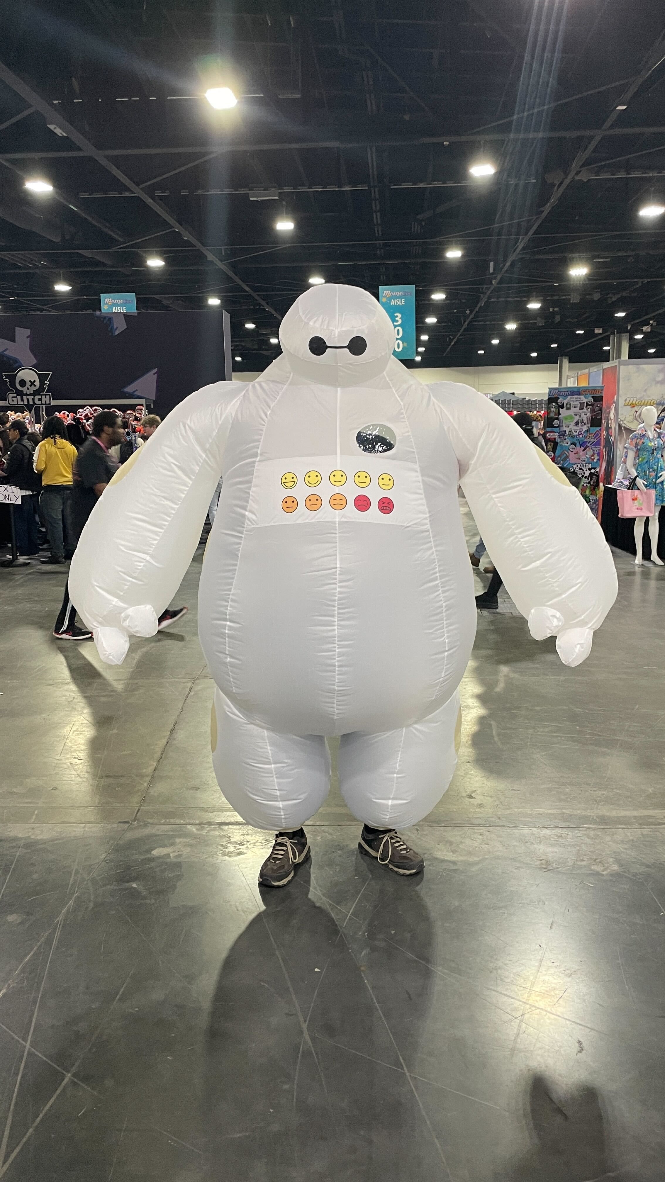 MomoCon 2024 photos: Cosplay, gaming and more - Axios Atlanta