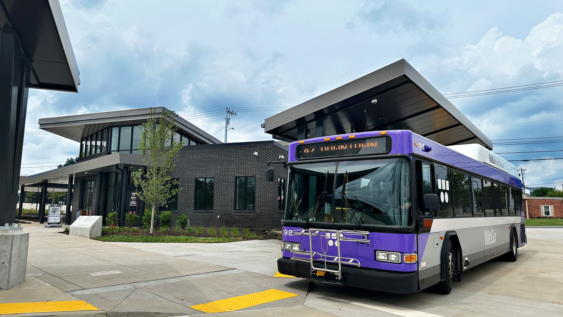 Nashville bus ridership eclipses pre-pandemic numbers - Axios Nashville