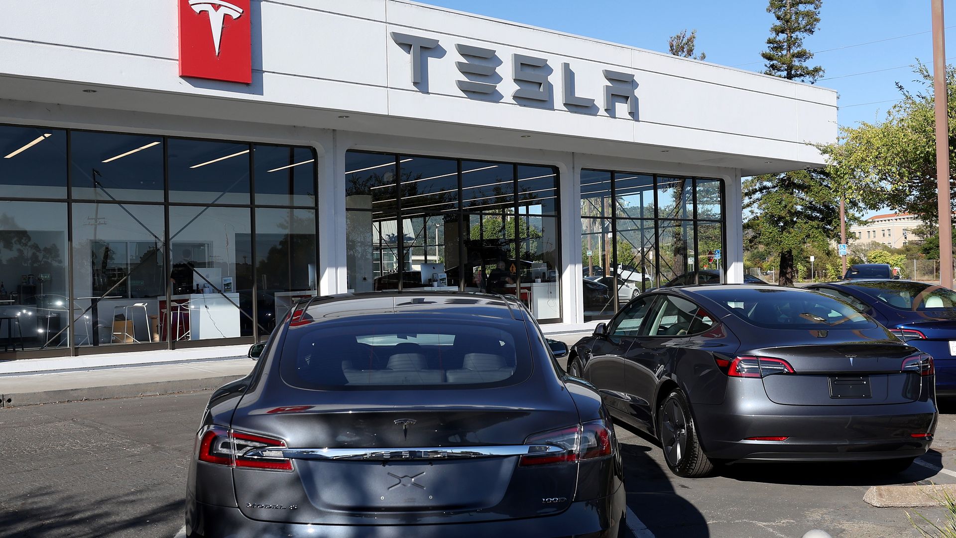 Tesla earnings: 3Q profit hurt by price cuts but sales up