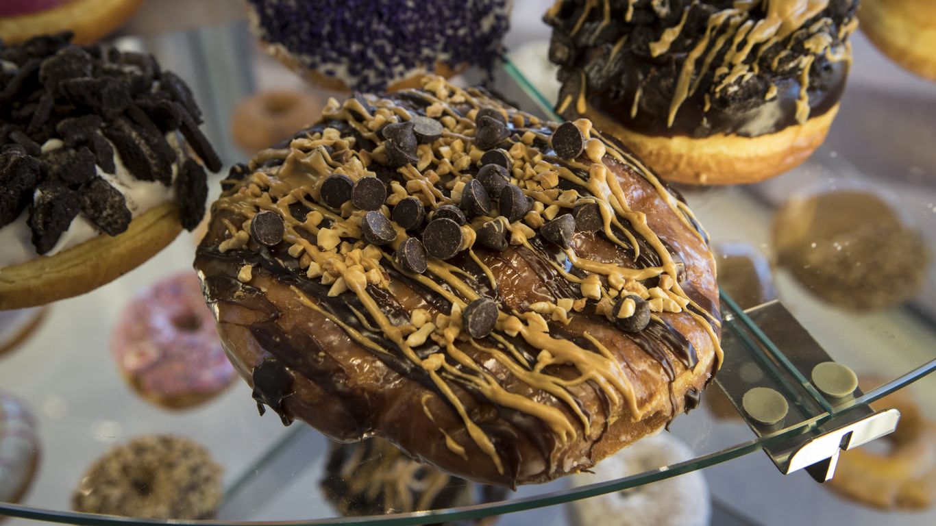 Voodoo Doughnut to open first Chicago store in West Loop this weekend ...