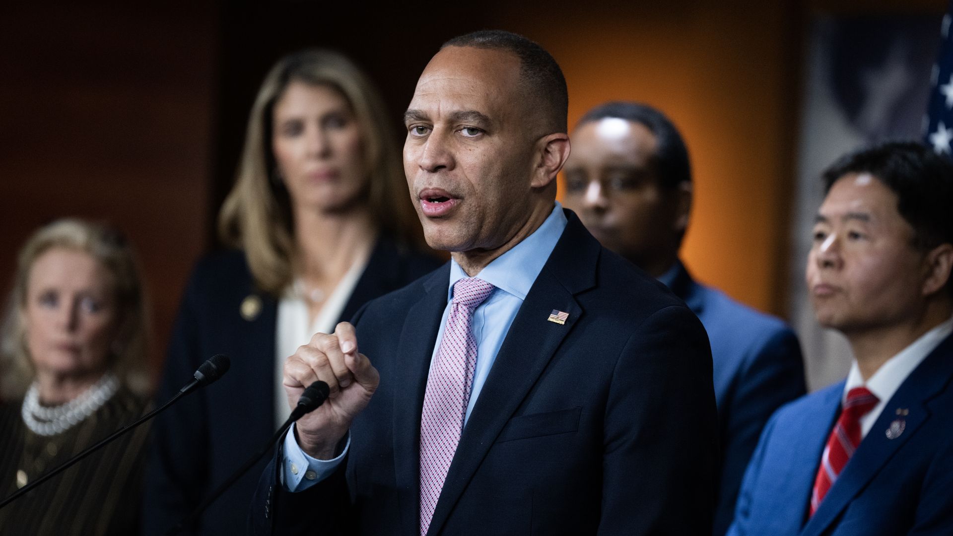 House Democratic leaders set gameplan for settling committee battles