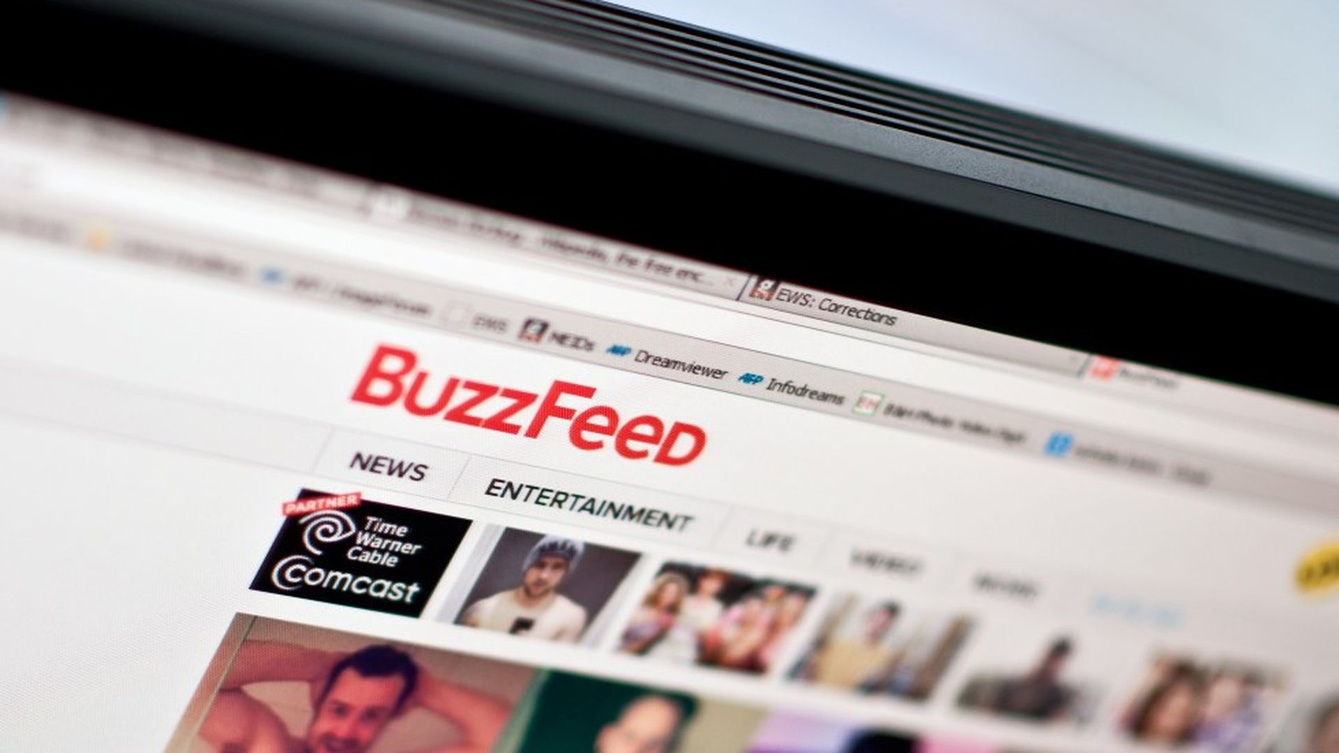 BuzzFeed White House reporter fired for alleged inappropriate comments