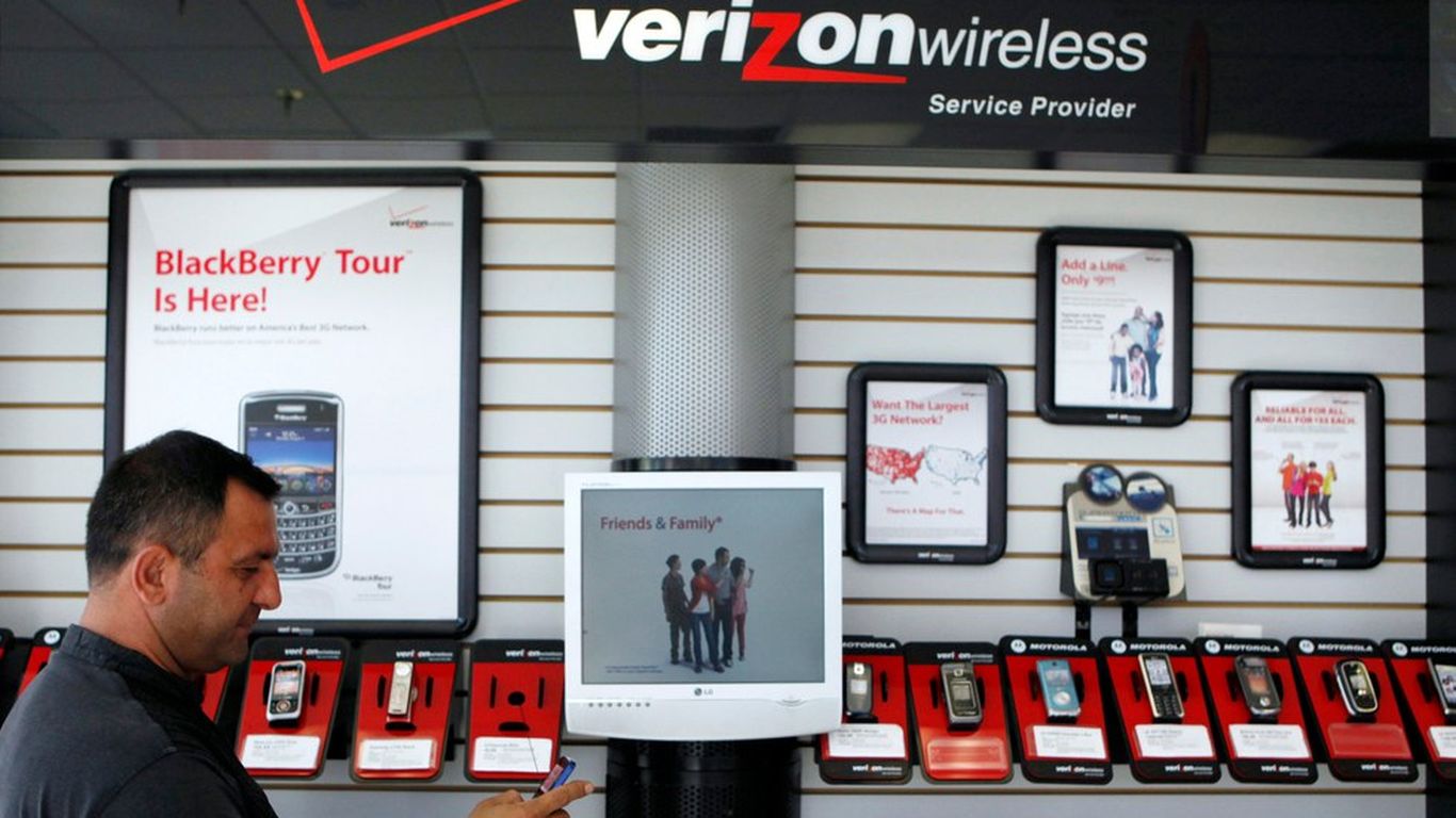 Verizon starts reward program to collect user data