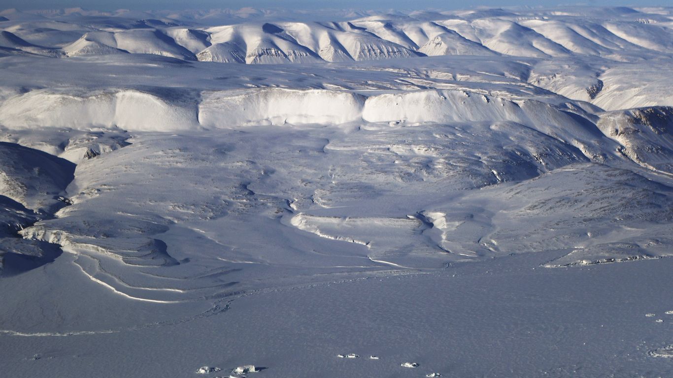 Global warming breaks Canada's last intact ice shelf