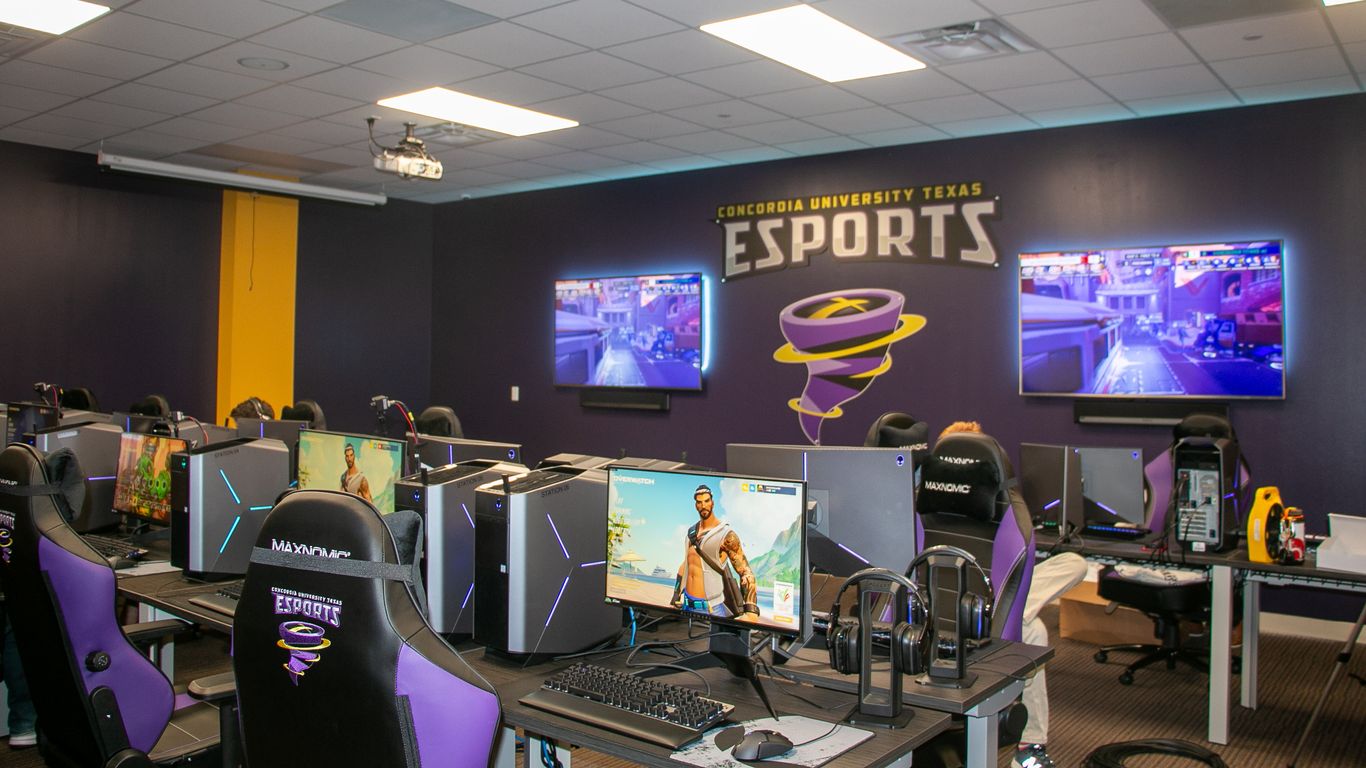 eSports varsity teams in small school settings help pave the way in a ...